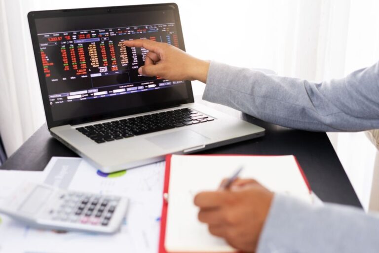 What is a Property management system in the Hotel? - Hotel Learner